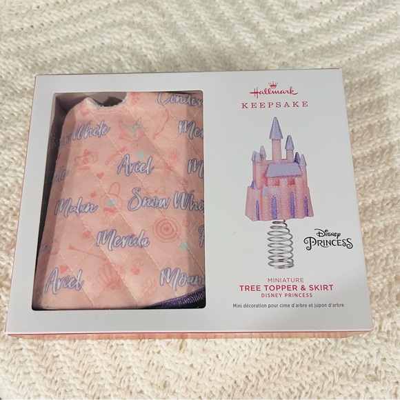 Disney | Holiday | New Hallmark Disney Princess Miniature Tree Topper ...